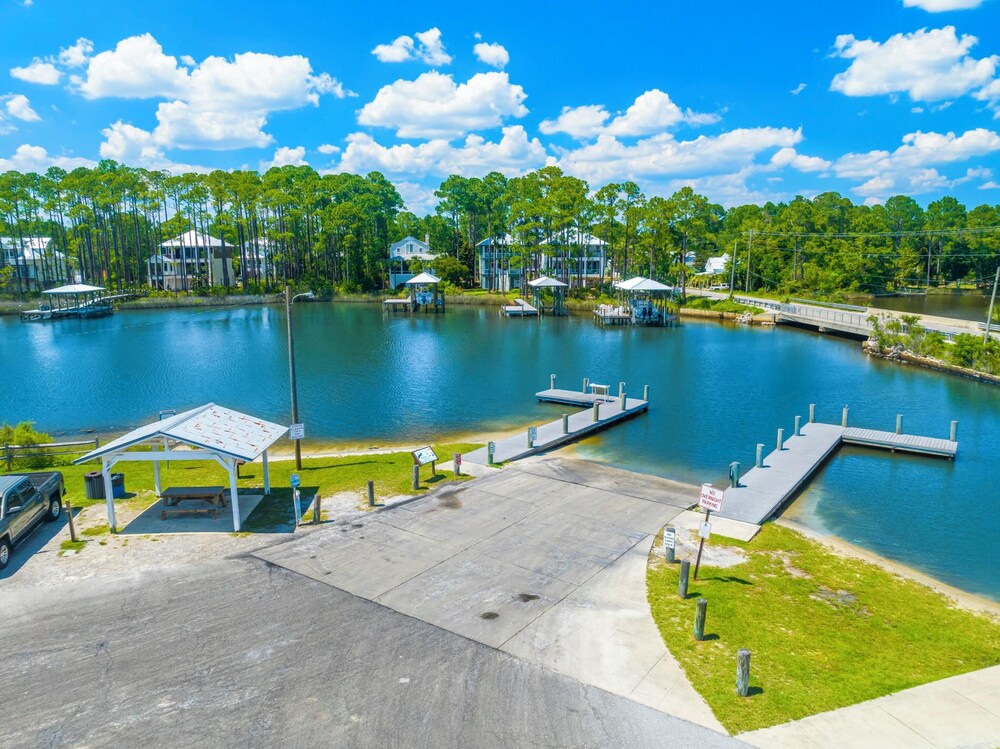 30A Beach House Beach Bayou - Pet Friendly, Near Bay, Golf Cart Inc ...