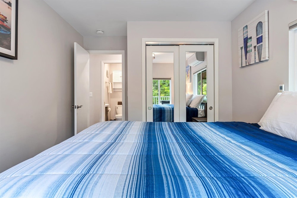 Cosmoretreat:contemporary Family Retreat!redwoods!/httb!bocceball/pup/wifi/ac - Sebastopol, CA