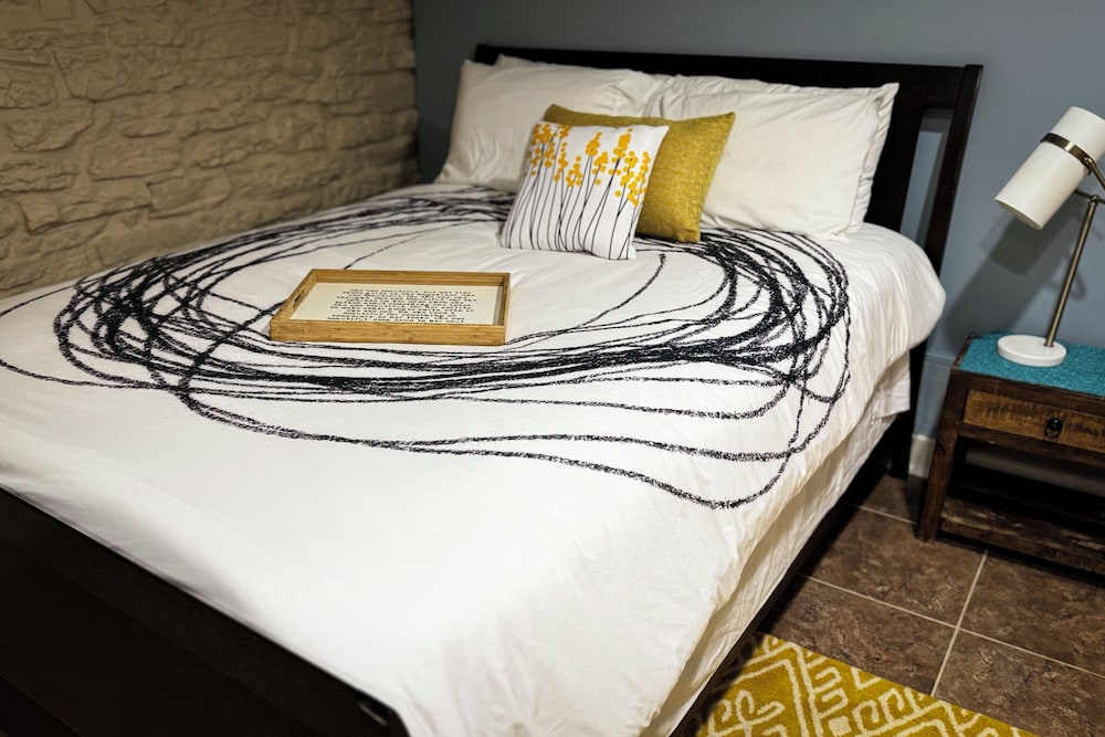 Lil' Gem of Historic Prospect Hill/OTR, Cincy's most coveted ...