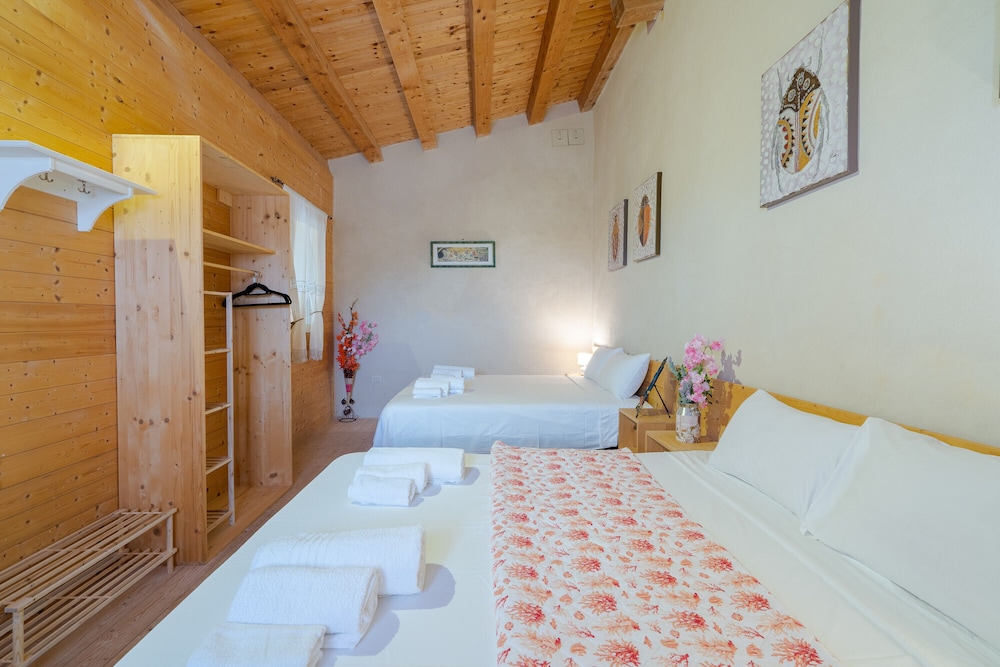 Ferienwohnung 'Imola Country House' Mit Meerblick, Wlan Und Klimaanlage - Avola