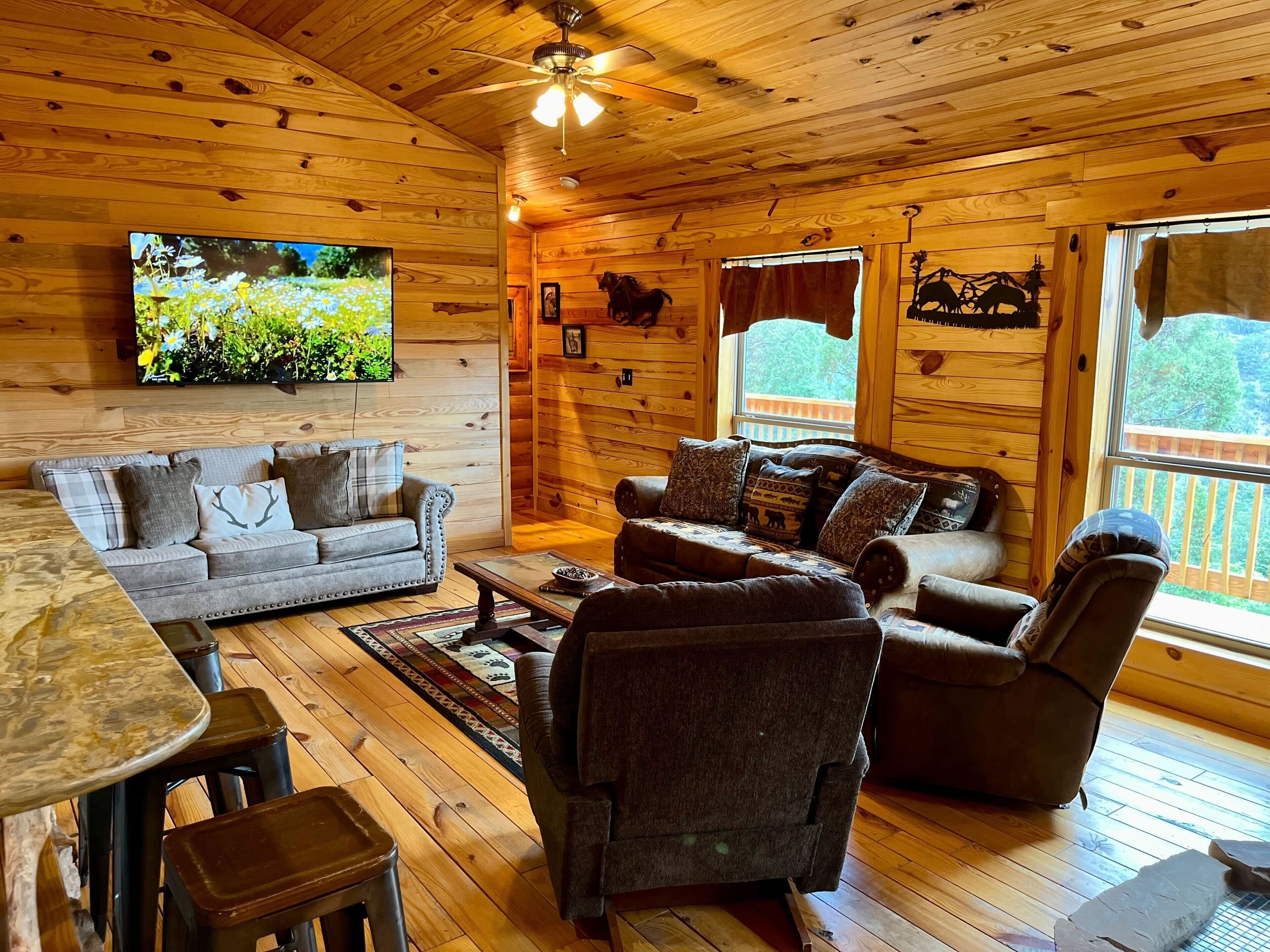 Mountain Top | 3br Cabin W/ Hot Tub + Nature - Ruidoso, NM