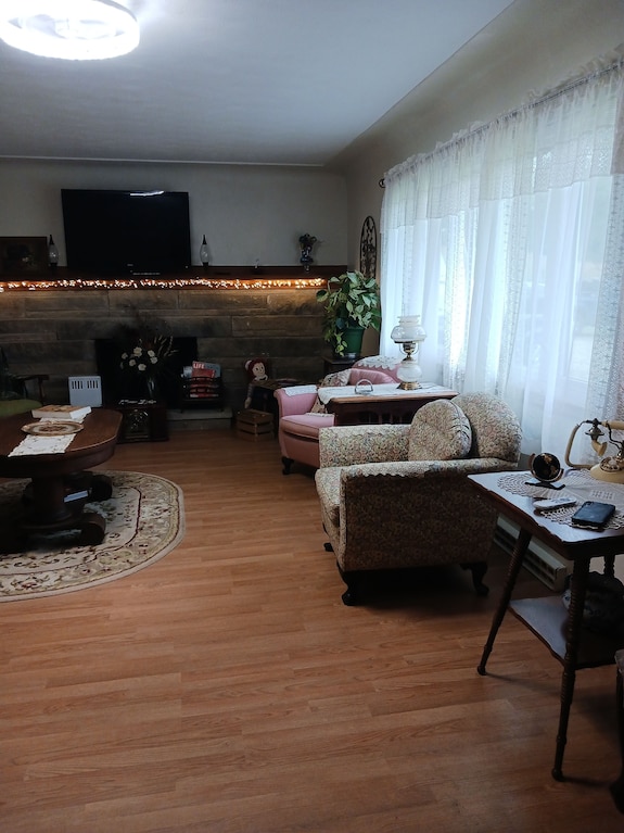 Unique Property \Nstep Back In Time & Re-live Memories Of The Days Gone By. - Maple Lake, Mansfield