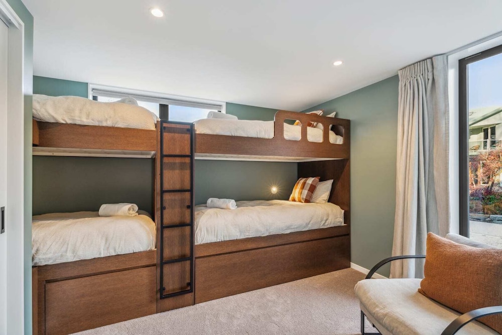 Macandrew Luxury Lodge - Wanaka