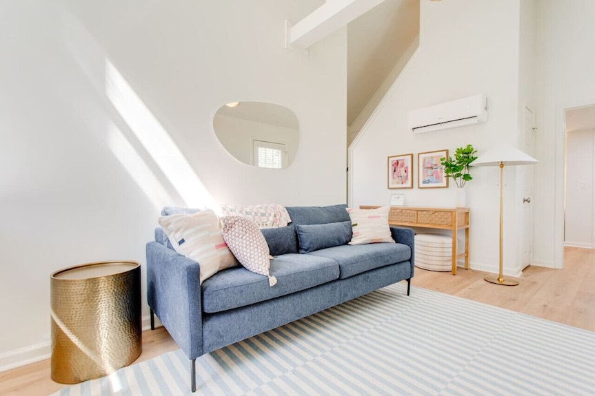 Guest House Near Mtsu, Clean & Professionally Set - Murfreesboro, TN