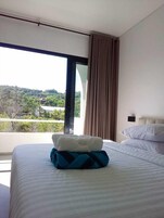 Vila, 3 quartos | Banheiro | Banheira de imersão, chuveiro com efeito de chuva