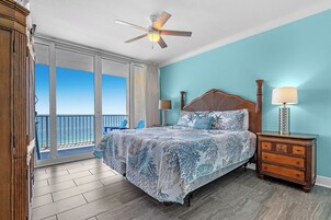 Apartamento Familiar em Condomínio Fechado, 3 quartos, varanda, vista para a praia | 3 quartos, com decoração personalizada, com mobília individualizada 