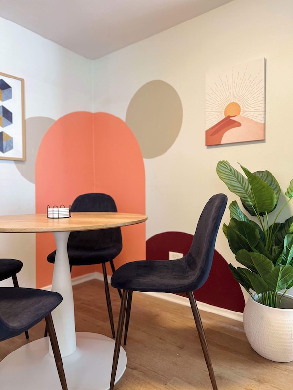 Serenity & Style: With Parking - Downers Grove, IL