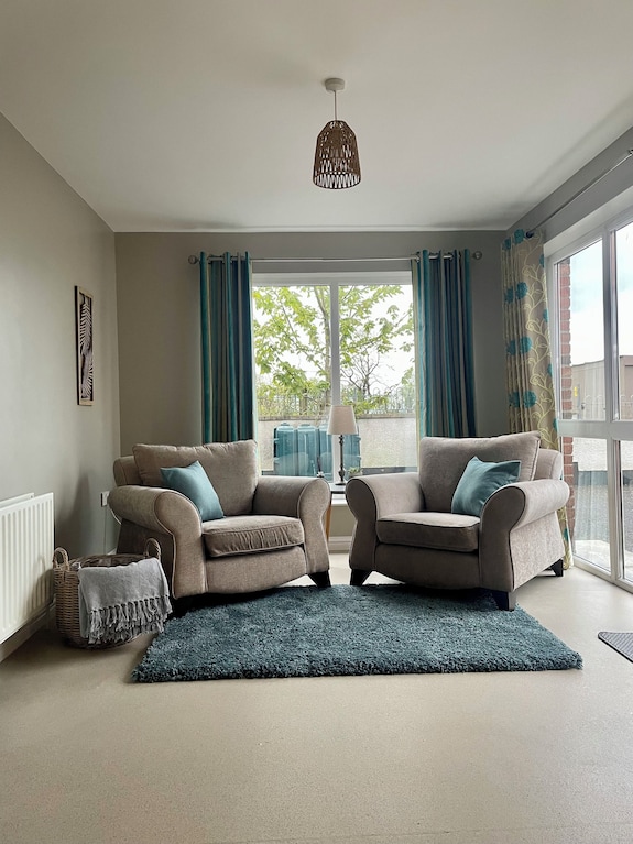 Refurnished Home, Heart Of County Antrim, Great Base Between Belfast And Coast - Ballymoney