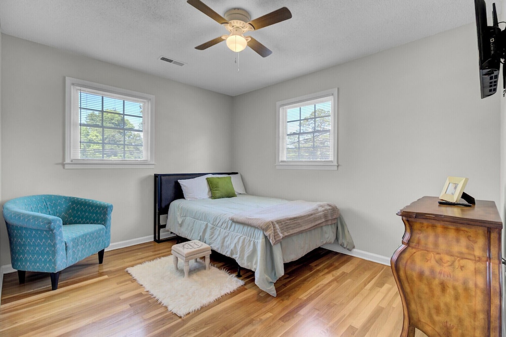 Charleston, Near Airport, Luxury & Cozy House. - Summerville, SC