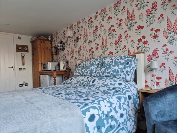 Flower Garden Studio In Sheringham- Cycle Friendly - Sheringham