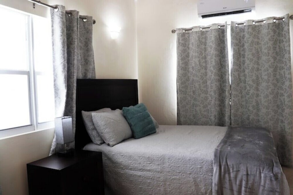 Island Gem. Close To Beach And Downtown - Antigua und Barbuda