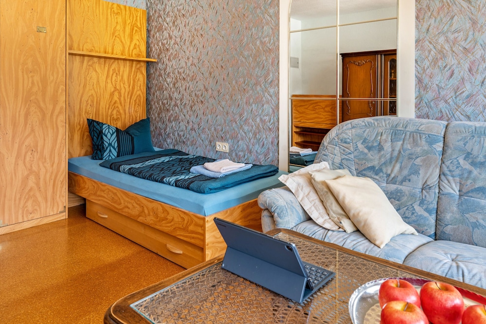 Einzimmerapartment 'Ferienwohnung Nr 96' Mit Gemeinschaftsgarten, Balkon Und Wlan - Straubenhardt