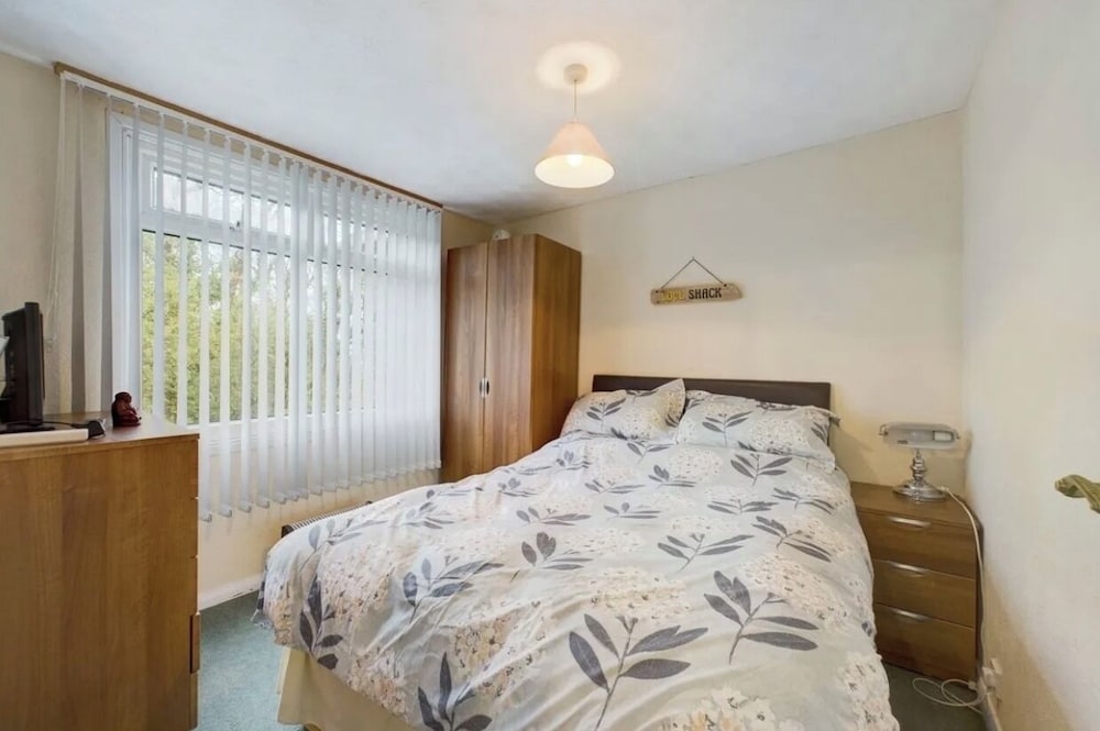Two Bedroom Chalet, In Penstowe Park Near Bude Cornwall Close To Beaches. - Devon
