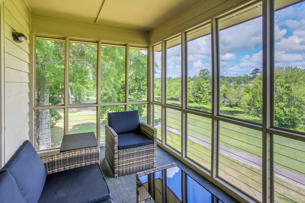 Sunset Beach Golf Condo W/ Pool ~ 2 Mi To Beach! - Sunset Beach, NC