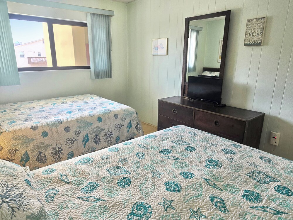 Oceanview Midtown Condo With Pool! Seaside 66 - #202 - Ocean City, MD