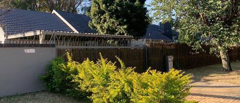 Fachada da propriedade