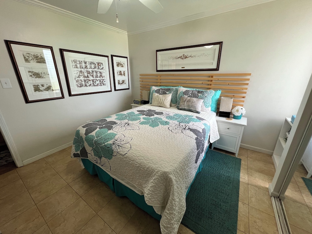 Kihei Holiday Stunning Ocean View #309 2bd/1ba condo, 1 min walk to the ...