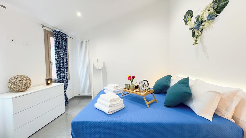 Orchidea - One Bedroom Apartment, Sleeps 4 - Chioggia