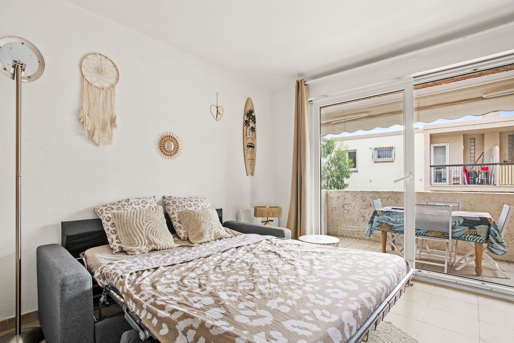 Studio Appartement 'Le Castello 150m De La Plage' Met Privé Terras - Fréjus