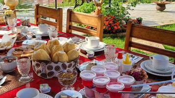 Pequeno-almoço continental diário incluído