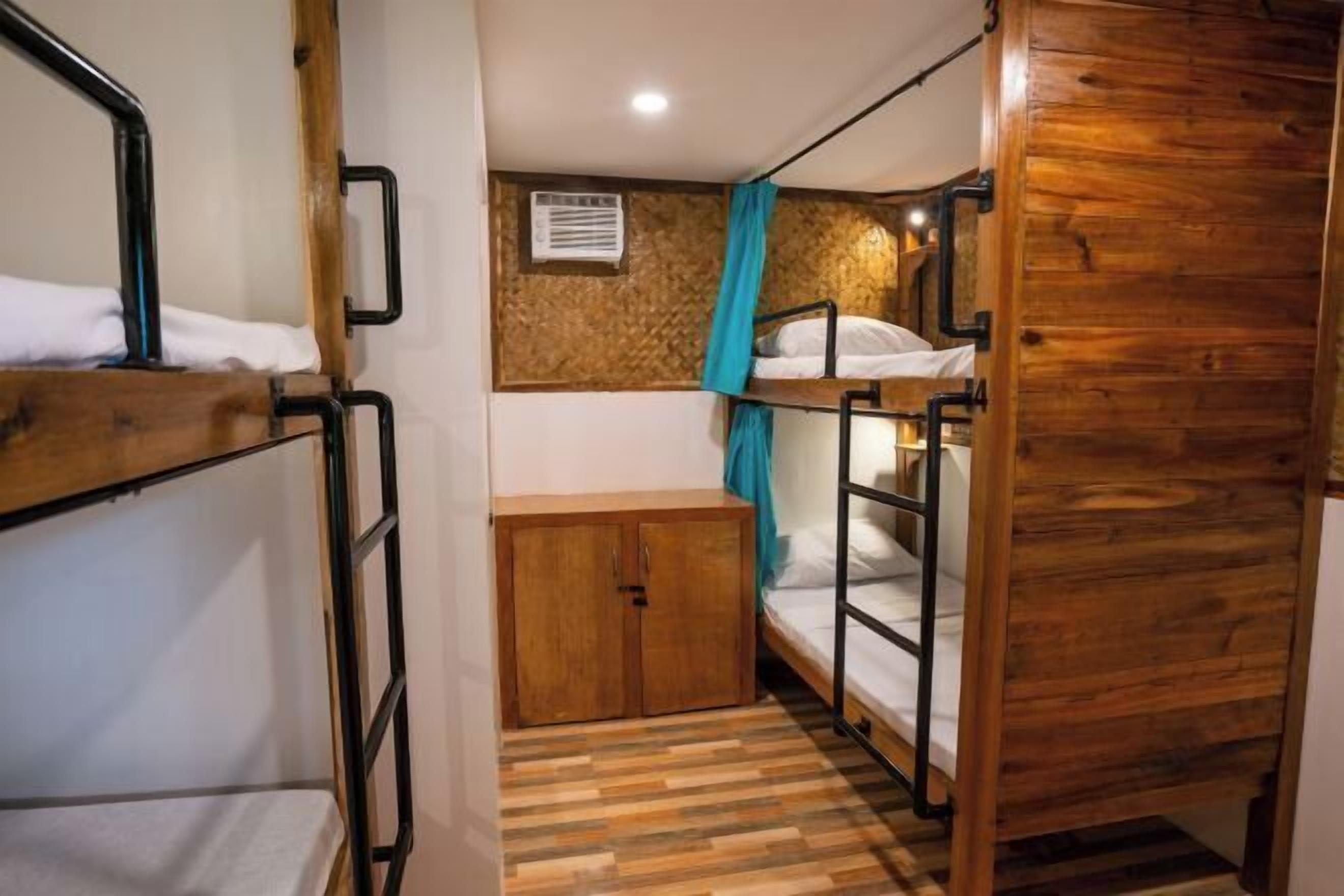 Secretária, Wi-fi grátis 