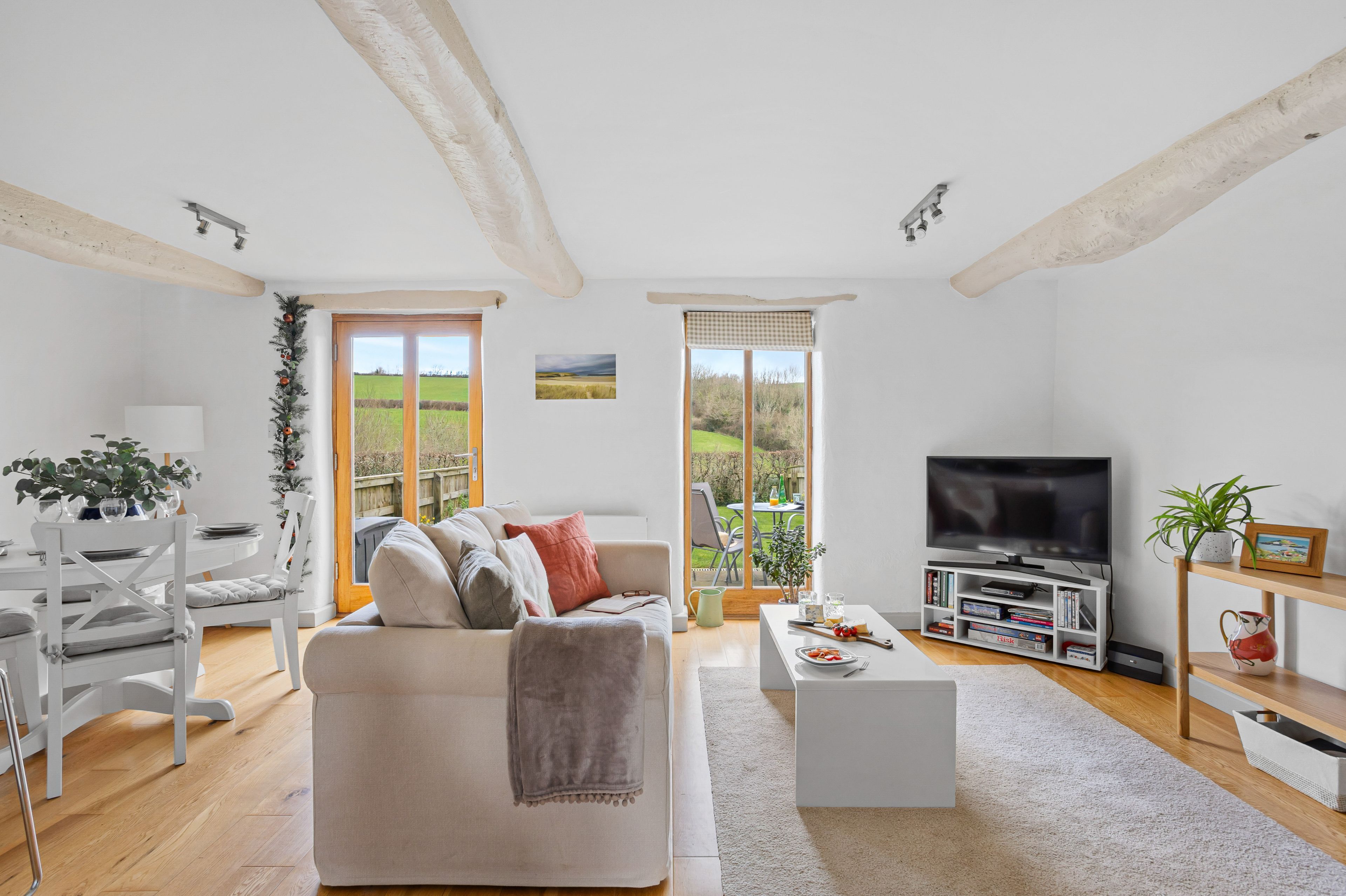 Hawke - Sleeps 4 Guests  In 2 Bedrooms - Totnes