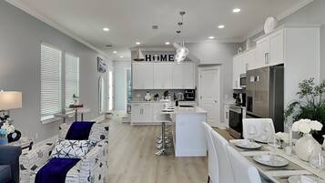 Casa, várias camas, varanda, vista para o oceano (The Blue Pearls) | Parte interna