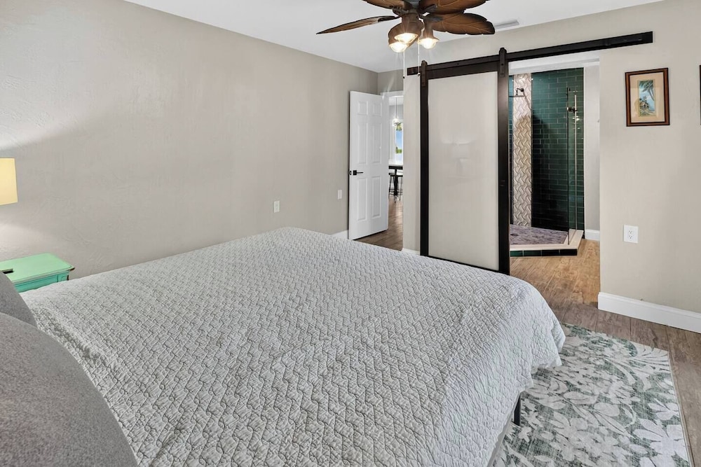 RIptides Resort St. Pete Beach Pool - St. Pete Beach | Vrbo