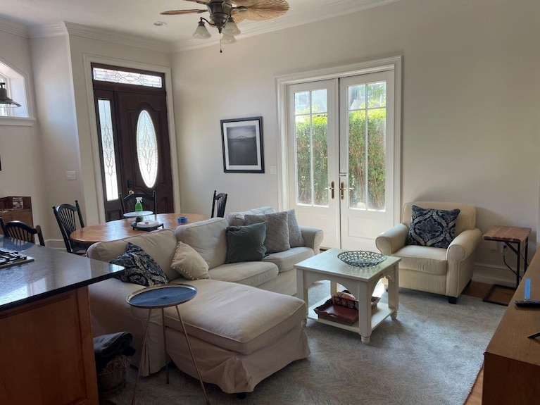 Boston Spacious Apartment With Private Outdoor Patio - Boston, MA