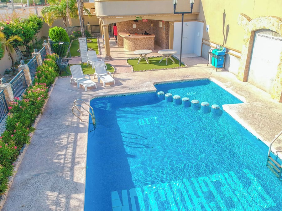 Piscina exterior sazonal