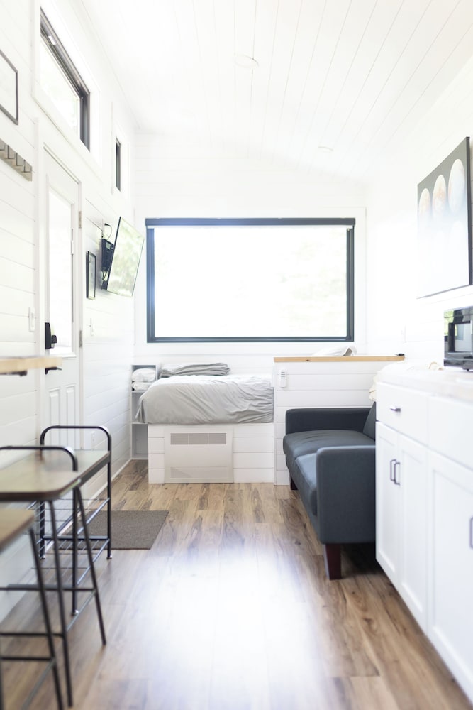 Moonbase Tiny Home - Titan - Council Grounds State Park, Merrill