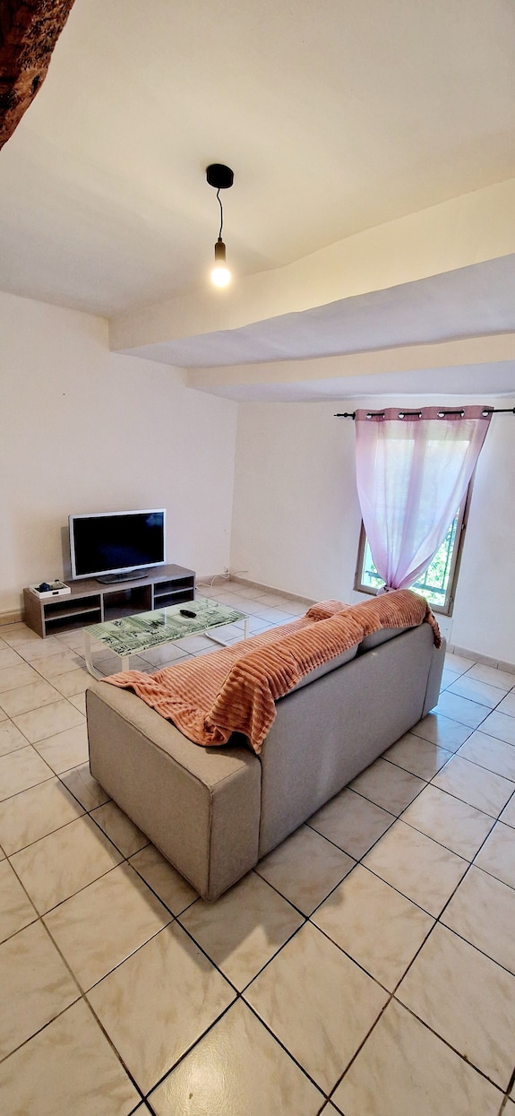 Lodève In The Heart Of Downtown - Lodève