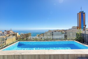 Piscina externa sazonal