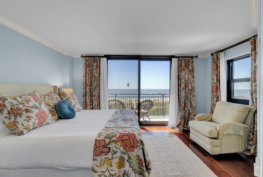 Shipwatch 408a By Wild Dunes, Oceanfront Condo - Isle of Palms, SC