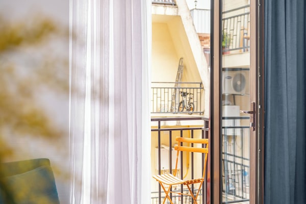 1 quarto, roupas de cama premium, escrivaninha