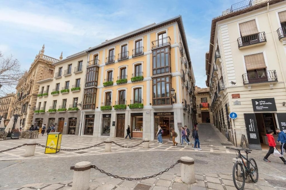 Bibo Suites Real Chancilleria - Granada