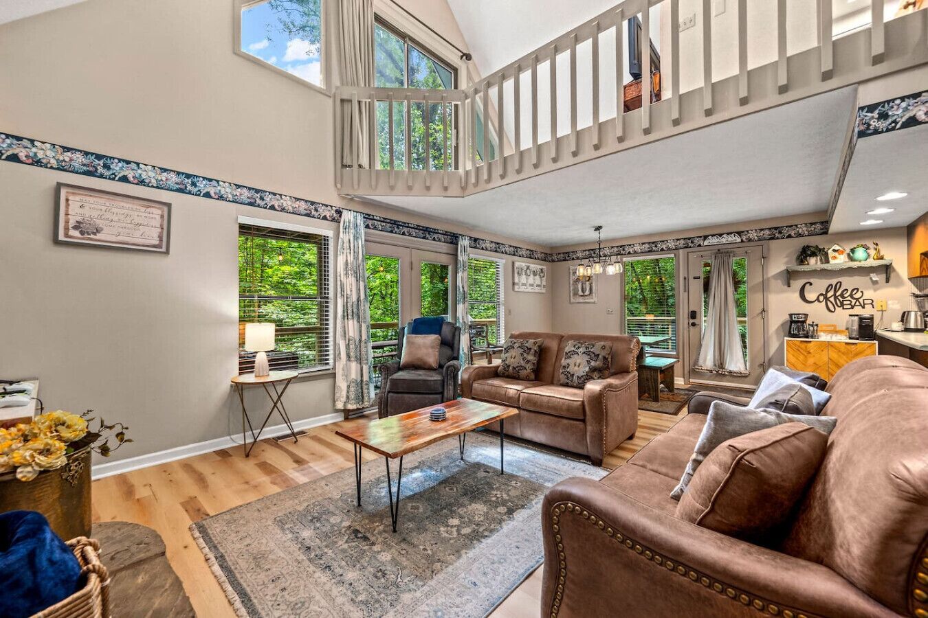 *5 Mins To Gatlinburg* Hot Tub+fireplace*families! - Gatlinburg, TN