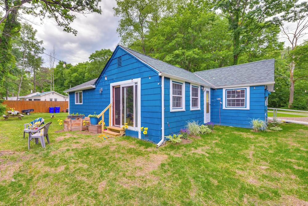 Peaceful Hiram Retreat On Cuyahoga River! - Bainbridge, OH