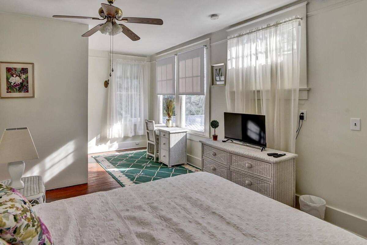 Quarto, 1 cama Queen | Parte interna