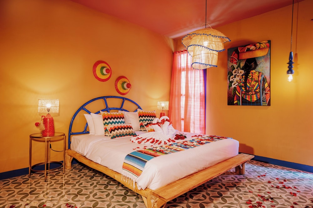 Por Aqui Stay & Dine - Yogyakarta, Indonesia