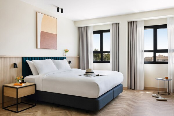 Aspasios Sofia Apartments - Madrid