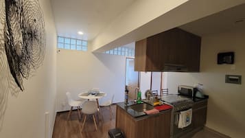 Apartamento Comfort, Vista para a cidade | Cozinha privada