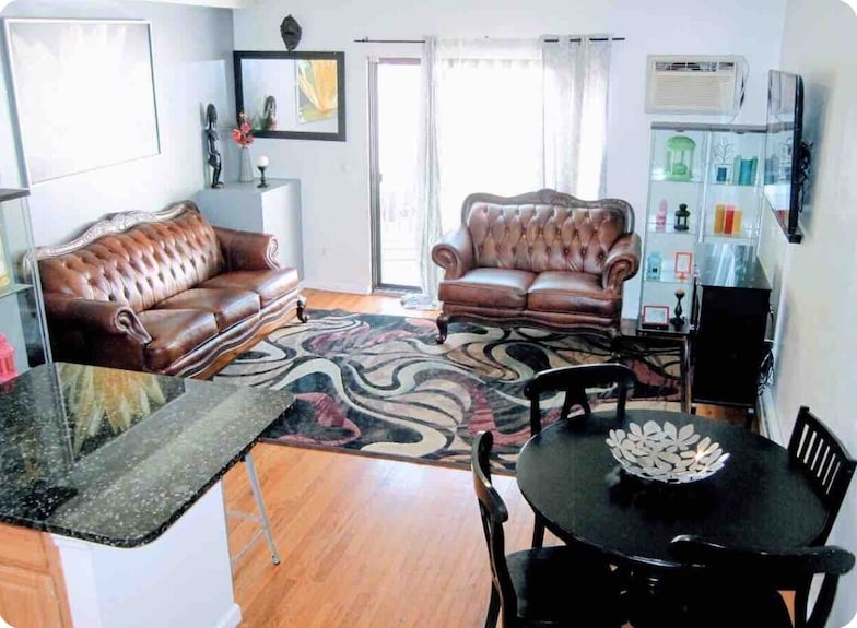 Gorgeous And Spacious Brooklyn 3 Bedroom Home - Brooklyn, NY