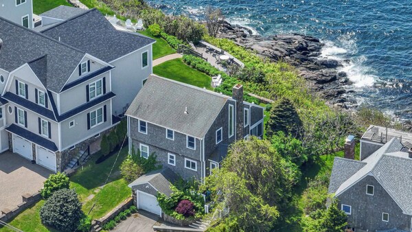 3br Oceanfront On Nubble Cliffs! - Short Sands Beach, ME