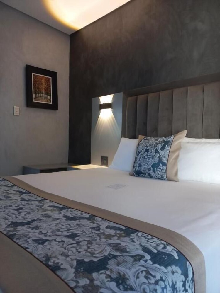 Room Deals for Pula Nala Lodge, Rustenburg starting at | Hotwire