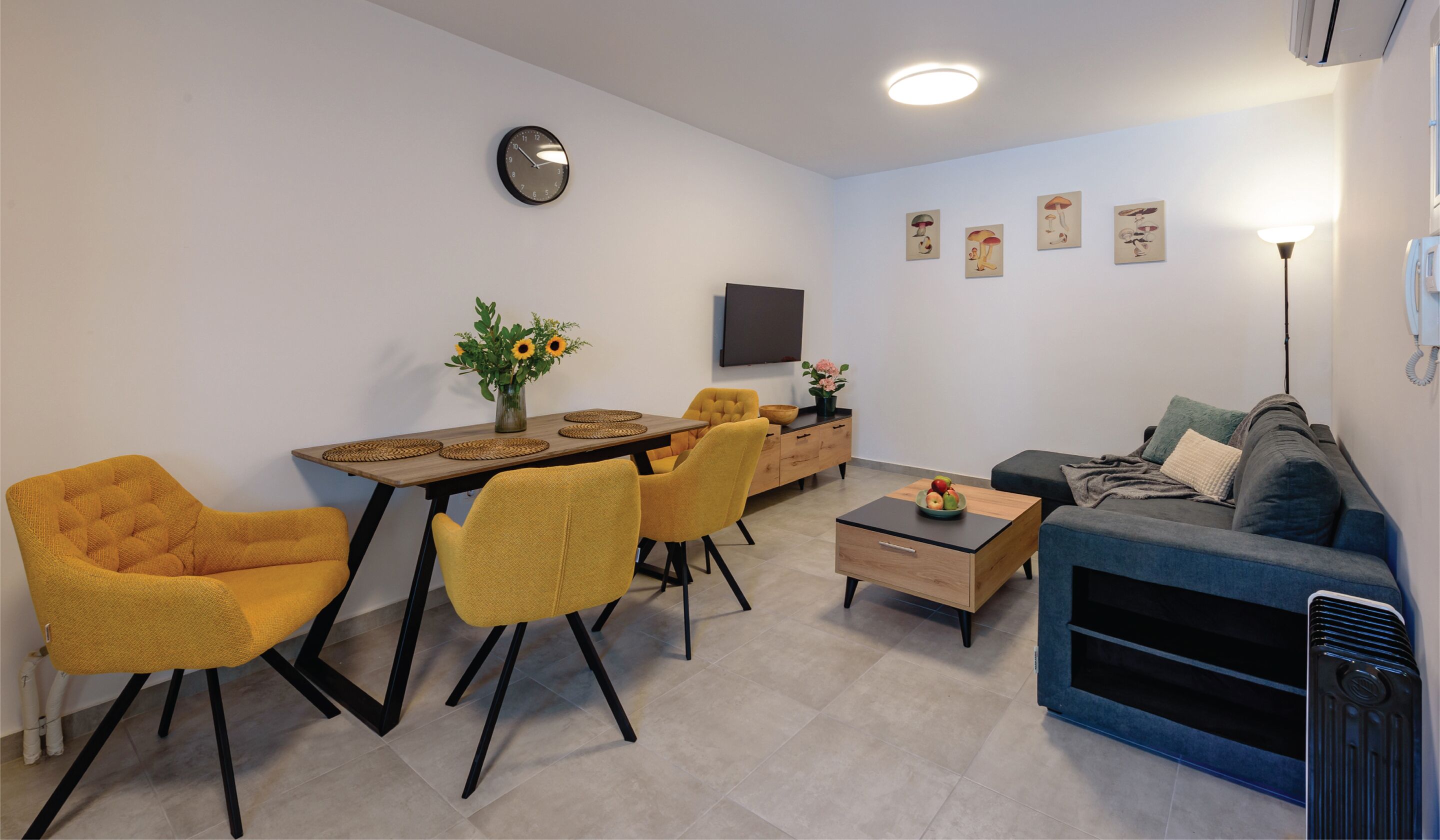 Apartamento standard | Área de estar | Smart TV 43 polegadas com canais digitais