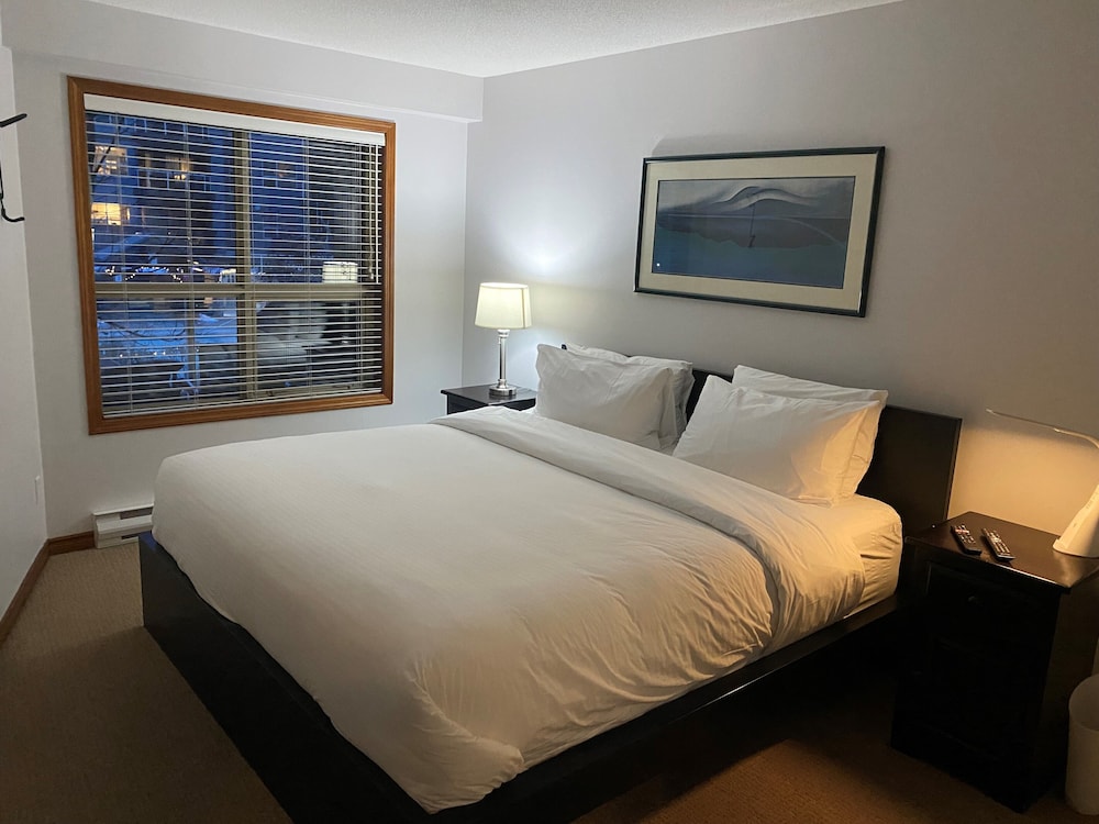 1 Bdrm Ski In/out At The Aspens On Blackcomb Mtn, Located At The Upper Village - Whistler