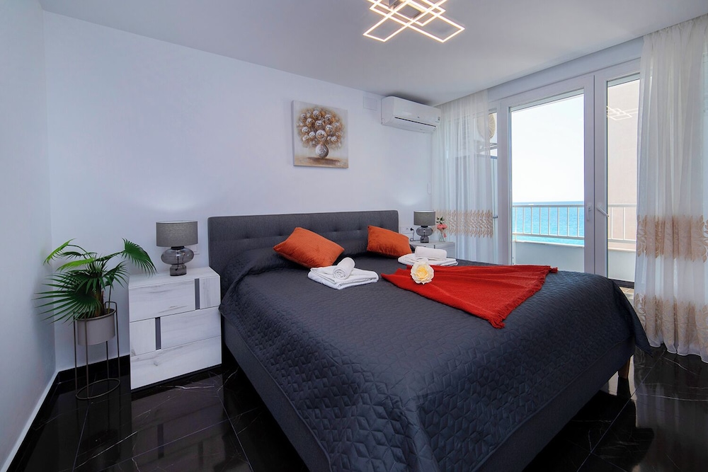 Appartement 'La Reina' Met Uitzicht Op Zee, Wi-fi En Airconditioning - Calp