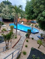 Quarto Duplo Superior para 1 Pessoa, vista para a piscina | Vista do quarto