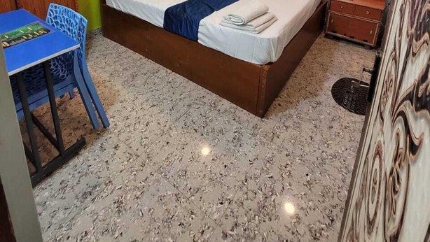 Imagem sem classificação, 1 de 5, botão